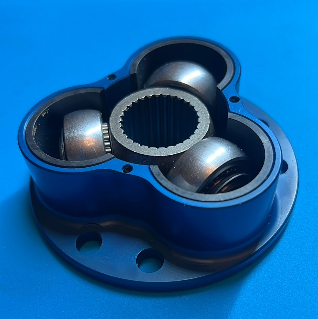 VHE DESIGNED 28mm RAY REAR TRIPOD DRIVE HUB (wheel side) – VelocityHaus